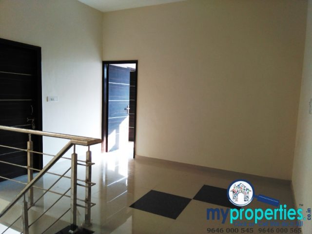Ready To Move 3 BHK Duplex in Swastik Vihar, Patiala Road, Zirakpur ...